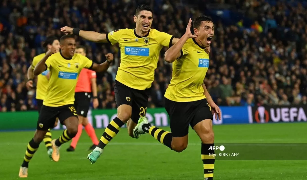 AEK ATENAS venció a BRIGHTON en Inglaterra en inicio de Europa League